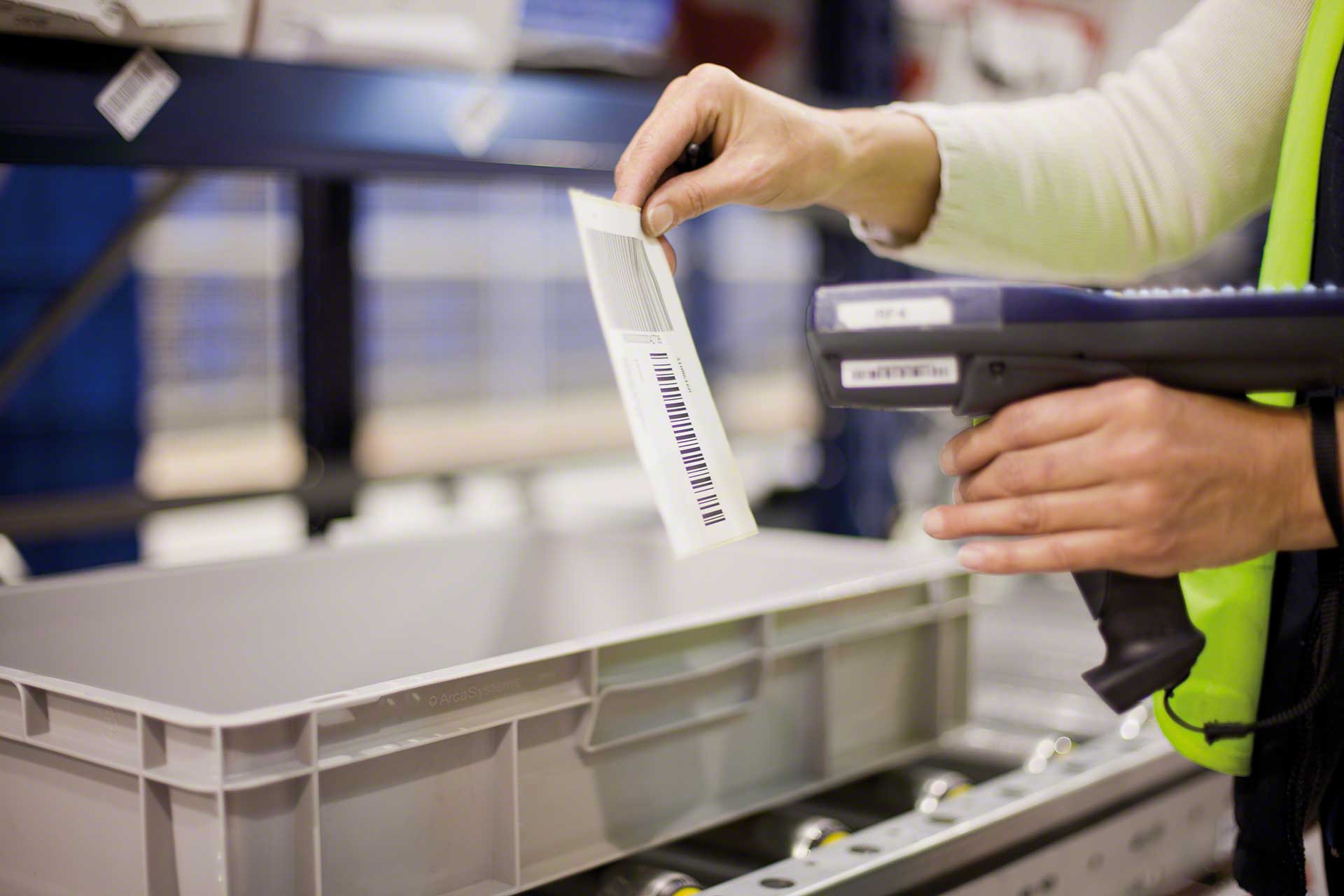 Cluster picking for speedy order fulfilment - Mecalux.com