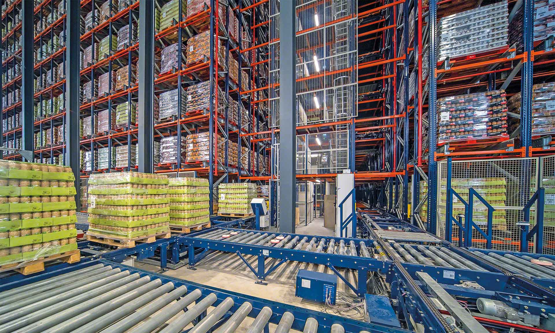 Fully automated warehouse: a snapshot - Mecalux.com Fully automated warehouse: a snapshot - Mecalux.com