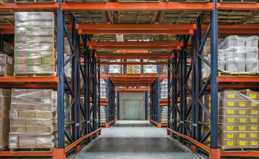 Example of clad-rack cold storage warehouses for Fruvemex - Mecalux.com