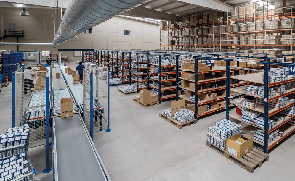 Success story of the Cofan picking warehouse in Spain - Mecalux.com