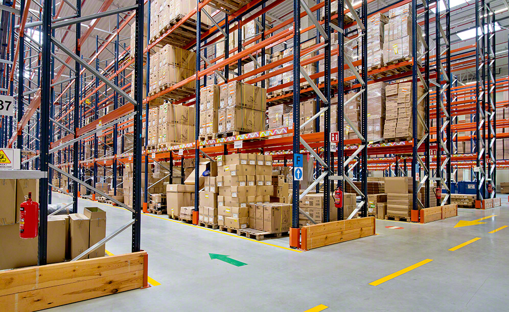 The new Decathlon warehouse in Poland - Mecalux.com